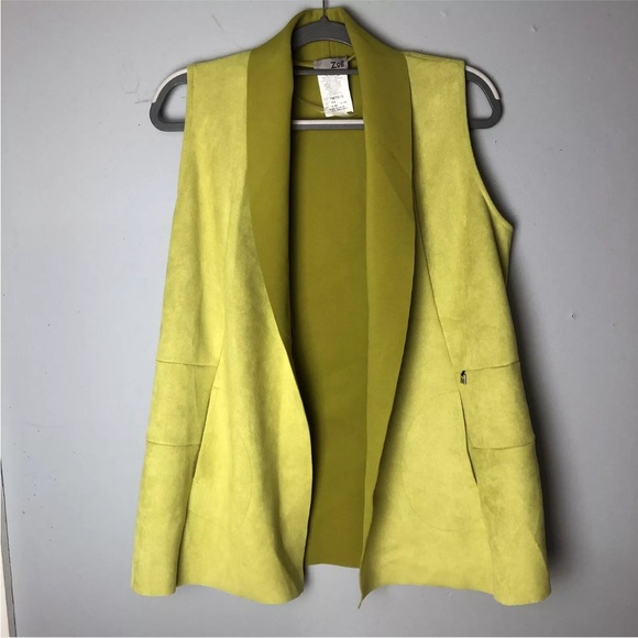 Zoe | Tops | Zoe Michael Phillips Green Strechy Vest Top | Poshmark